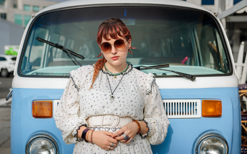 Karin Ann releases new single “for a moment” - Encanto PR Blog